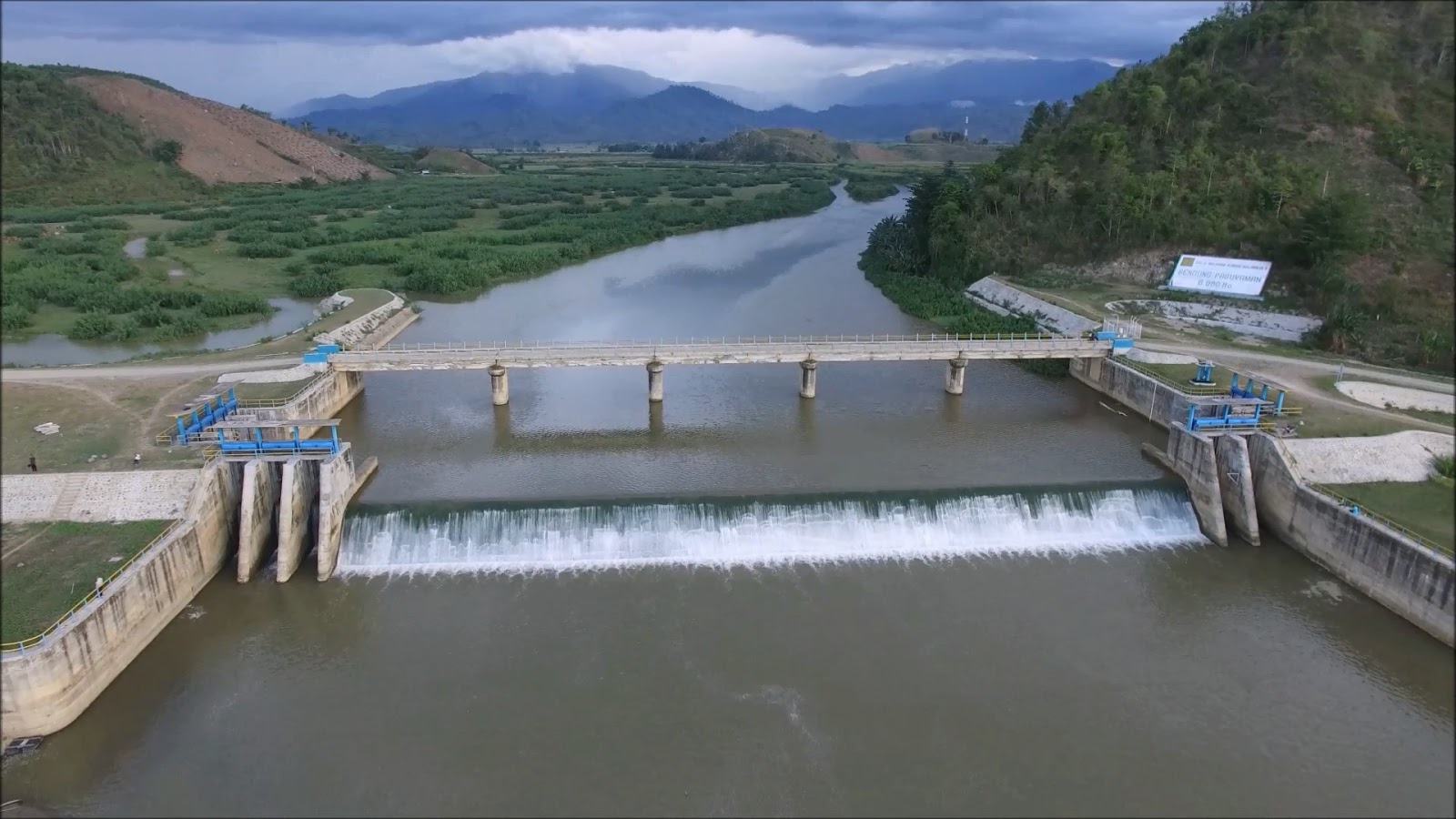 METODE PELAKSANAAN PEKERJAAN BENDUNG - CARANECOM