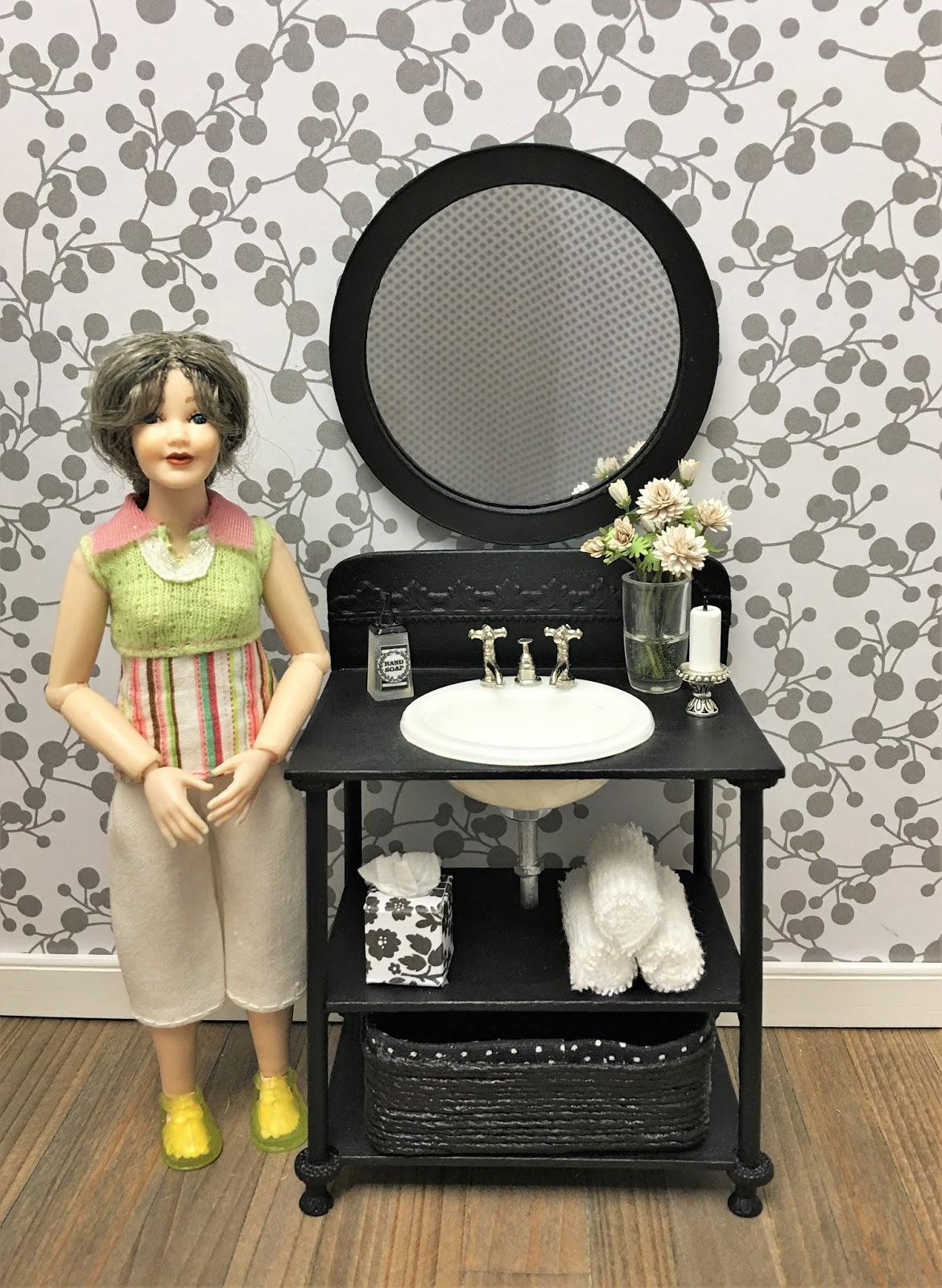 My Miniature Madness: Vanity Project Ta-Done!