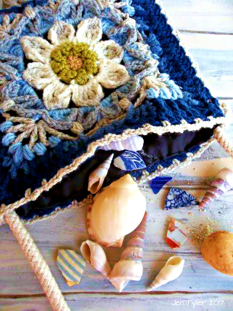 The Floral Hook: The Birkenhead Beach Comber Bag!