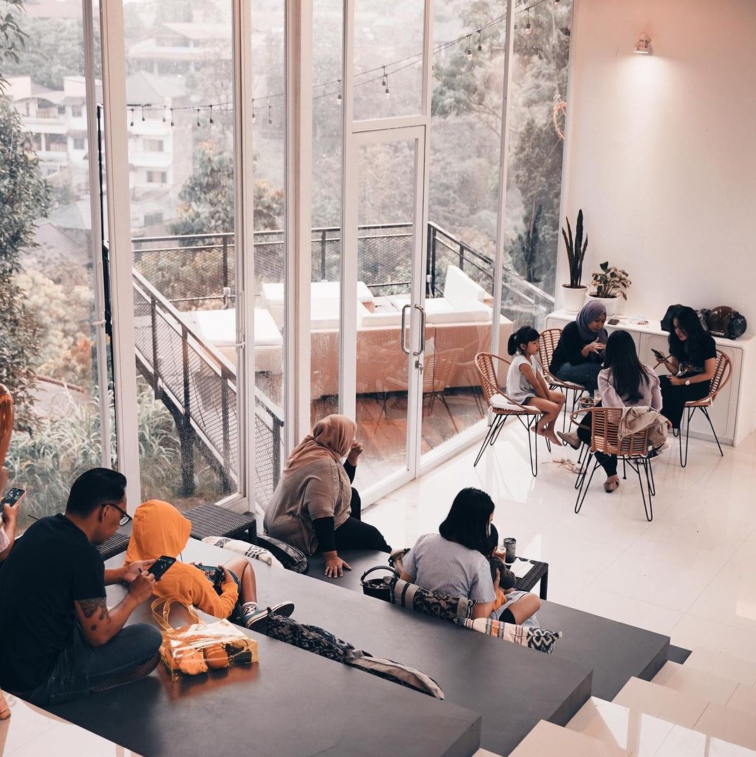 Lokasi & Harga Menu Edelweiss Cafe Tea & Coffee Bandung