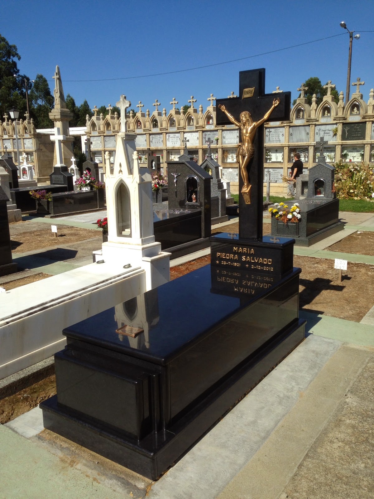 Mármoles Bertamirans ARTE FUNERARIO