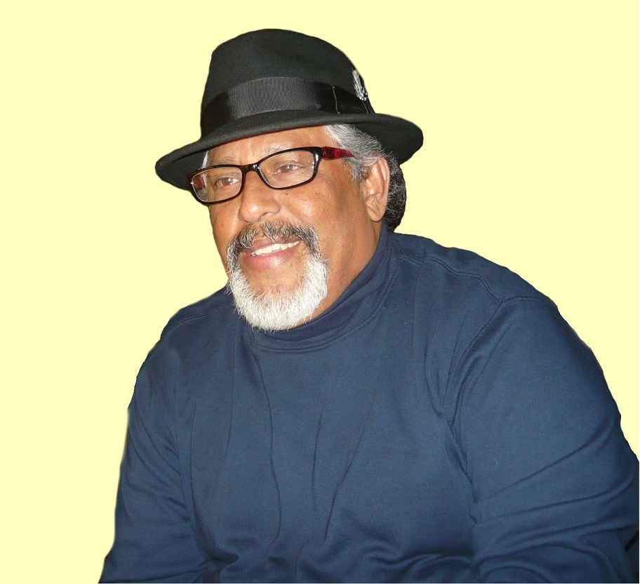 Revista El Cañero: Poeta petromacorisano Ramón Perdomo presentará ...