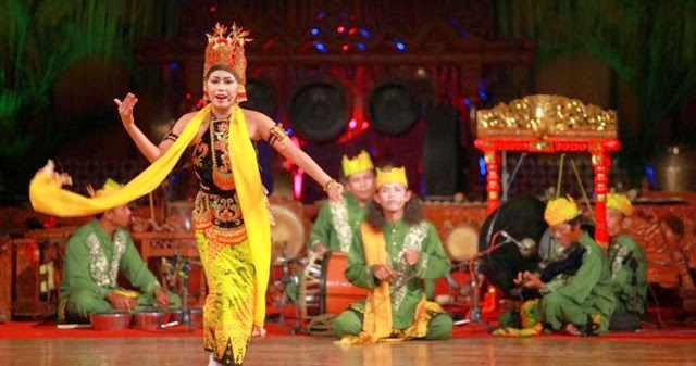 Seni lokal tuban: Kesenian Sandur Tuban