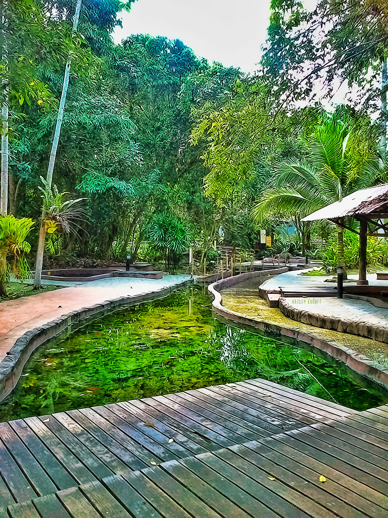 The Explorer : Sungai Klah Felda Residence: Hot Springs