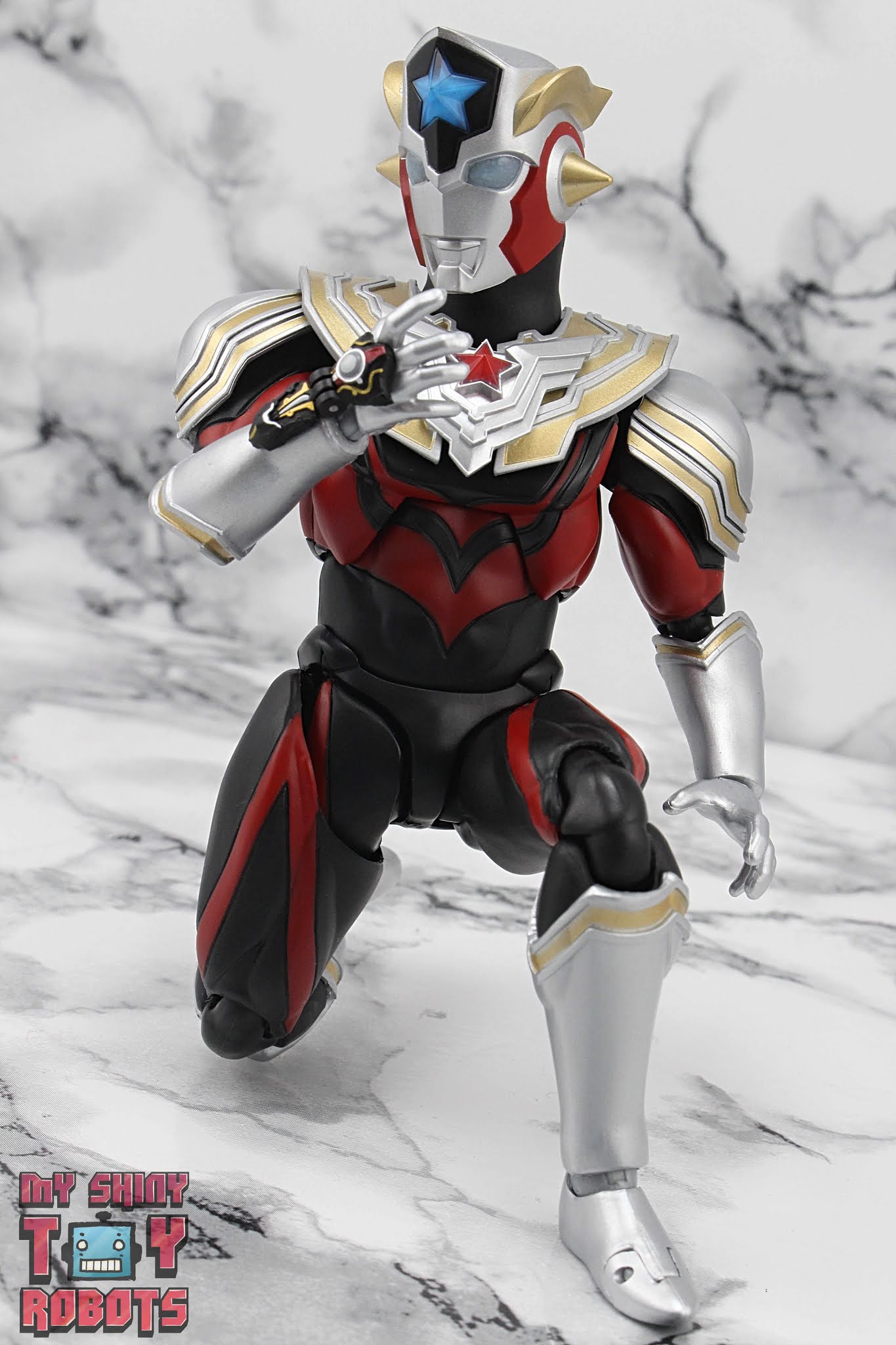 My Shiny Toy Robots: Toybox REVIEW: S.H. Figuarts Ultraman Titas