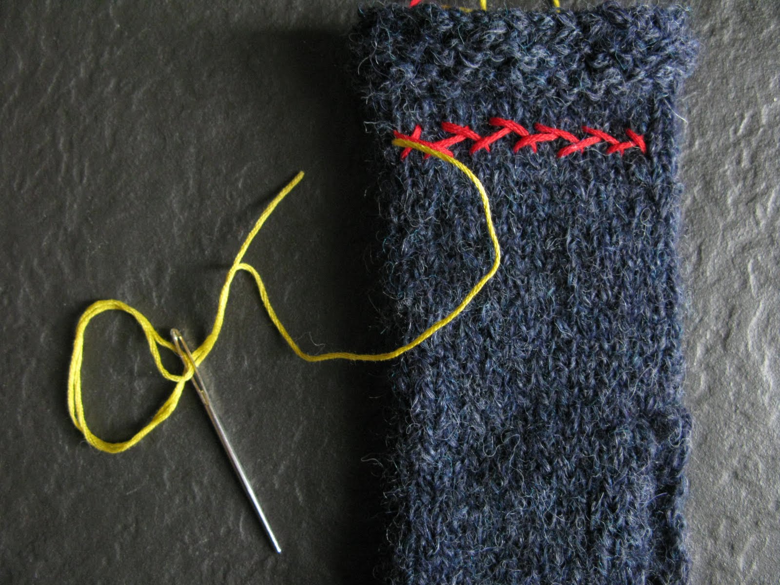 littletheorem: Embroidered Armwarmers