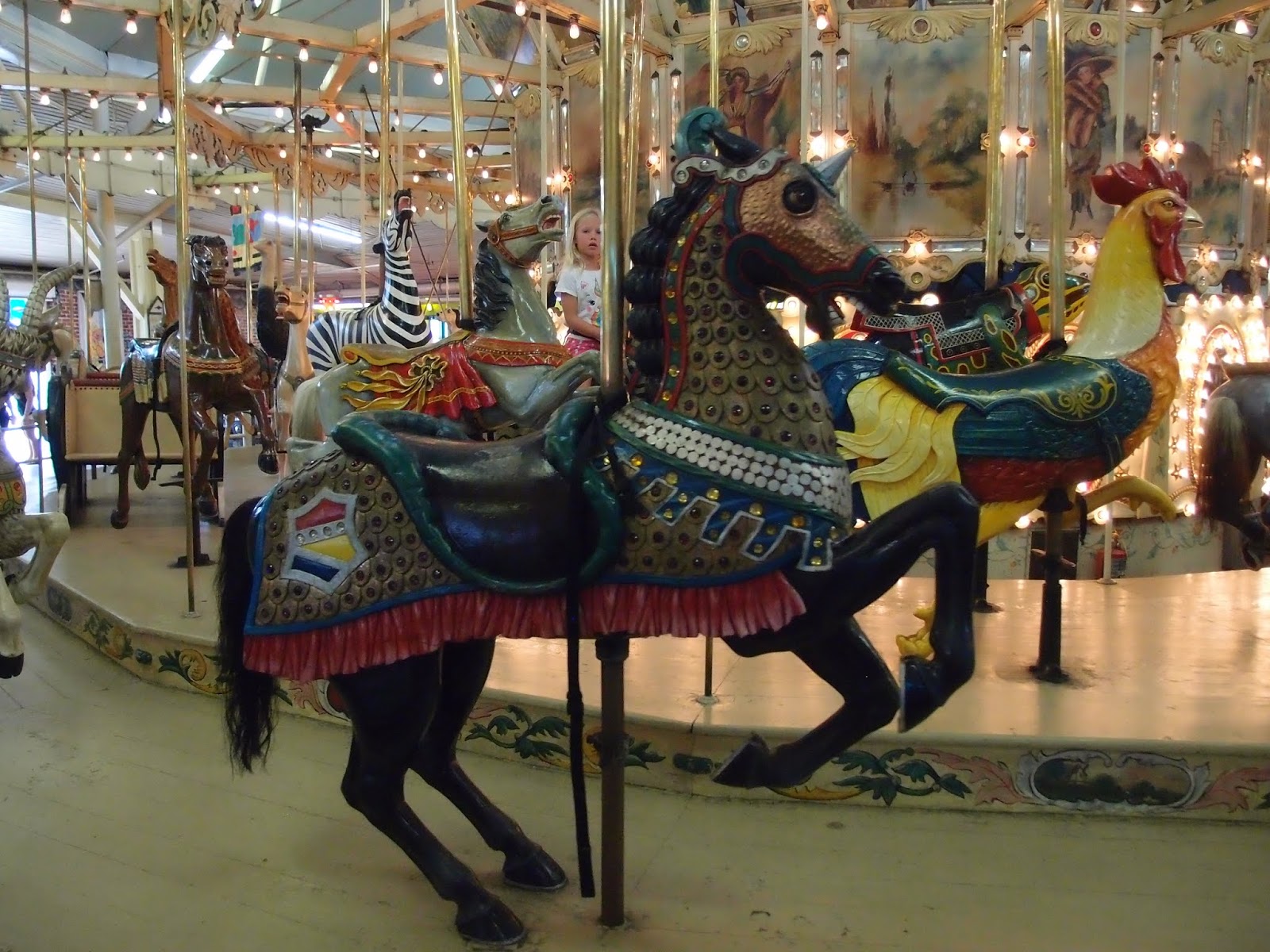 Bayern Kurve Blog: Trimper's Rides - The Historic Carousel Building