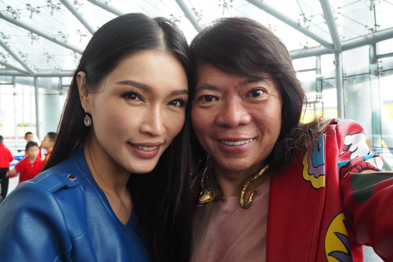 Kee Hua Chee Live!: AMBER CHIA VISITING CANTON TOWER AND HAVING FRANTIC ...