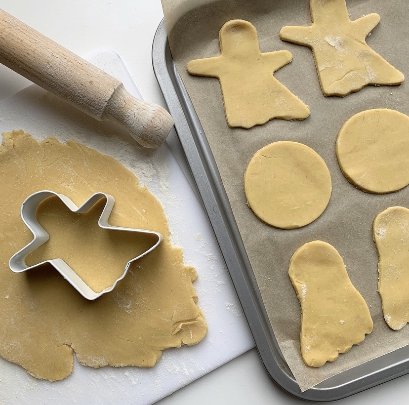 Halloween Ghost Biscuits - All About Kids