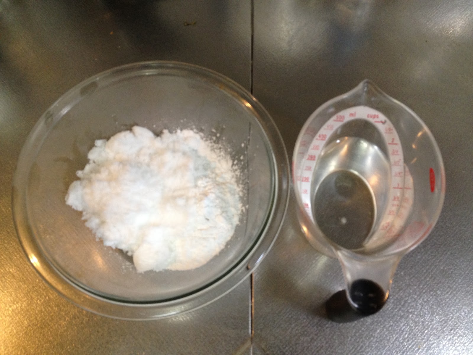 Living in Japan: Warabi mochi (bracken-starch pastry)