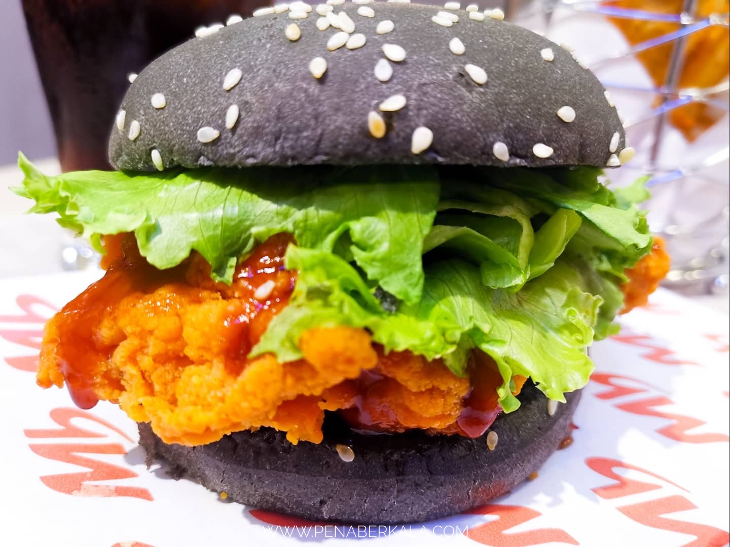 S.O.S BBQ BURGER MARRYBROWN MEMANG SEDAP!