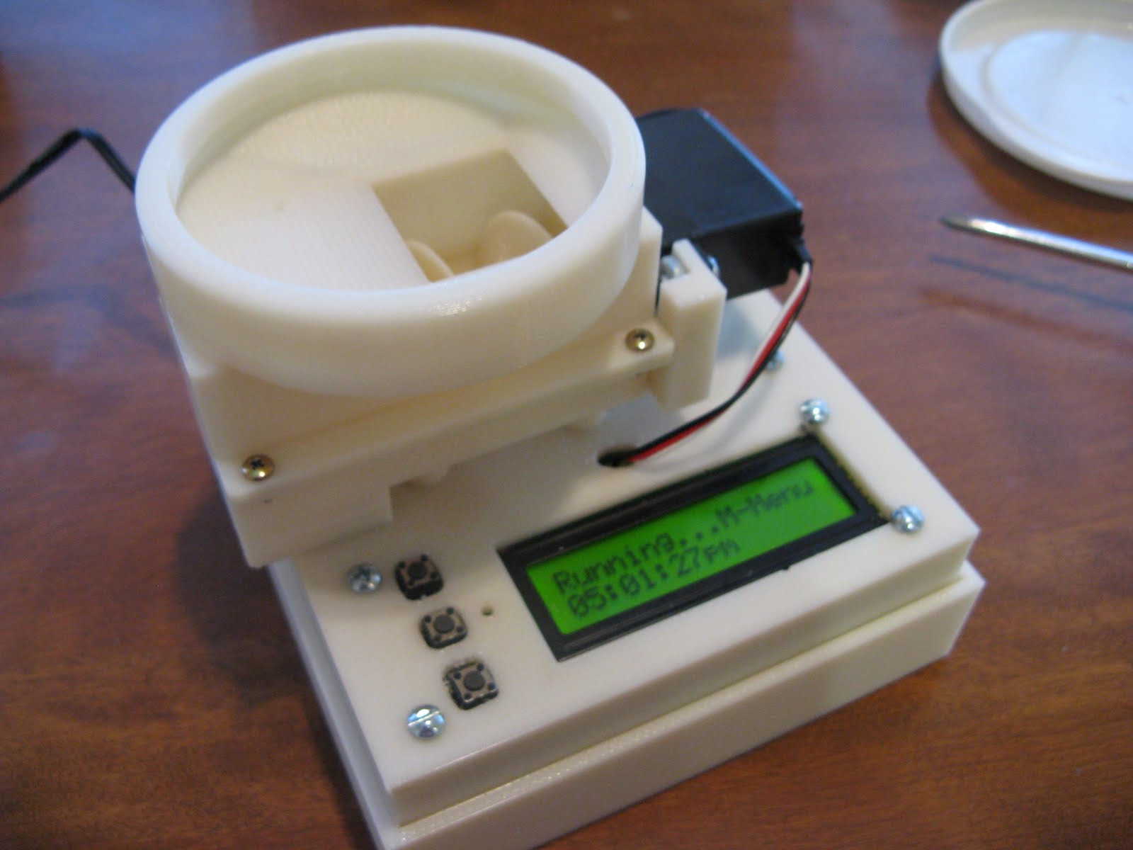 UAT Robotics and Embedded Systems: Automatic Cat Feeder