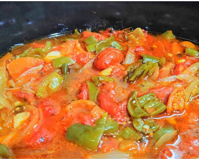 Tomatada rica na slow cooker