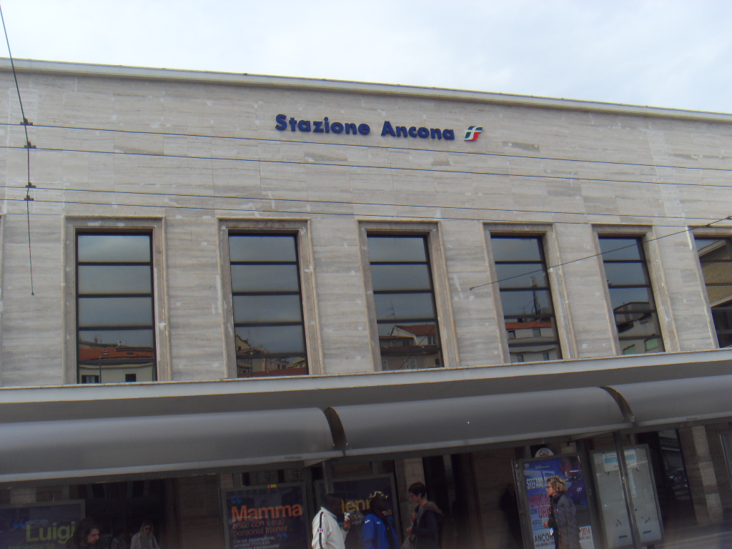K M Cheng-Travel Journal: Europe (Rimini & Ancona, Italy) May 2014