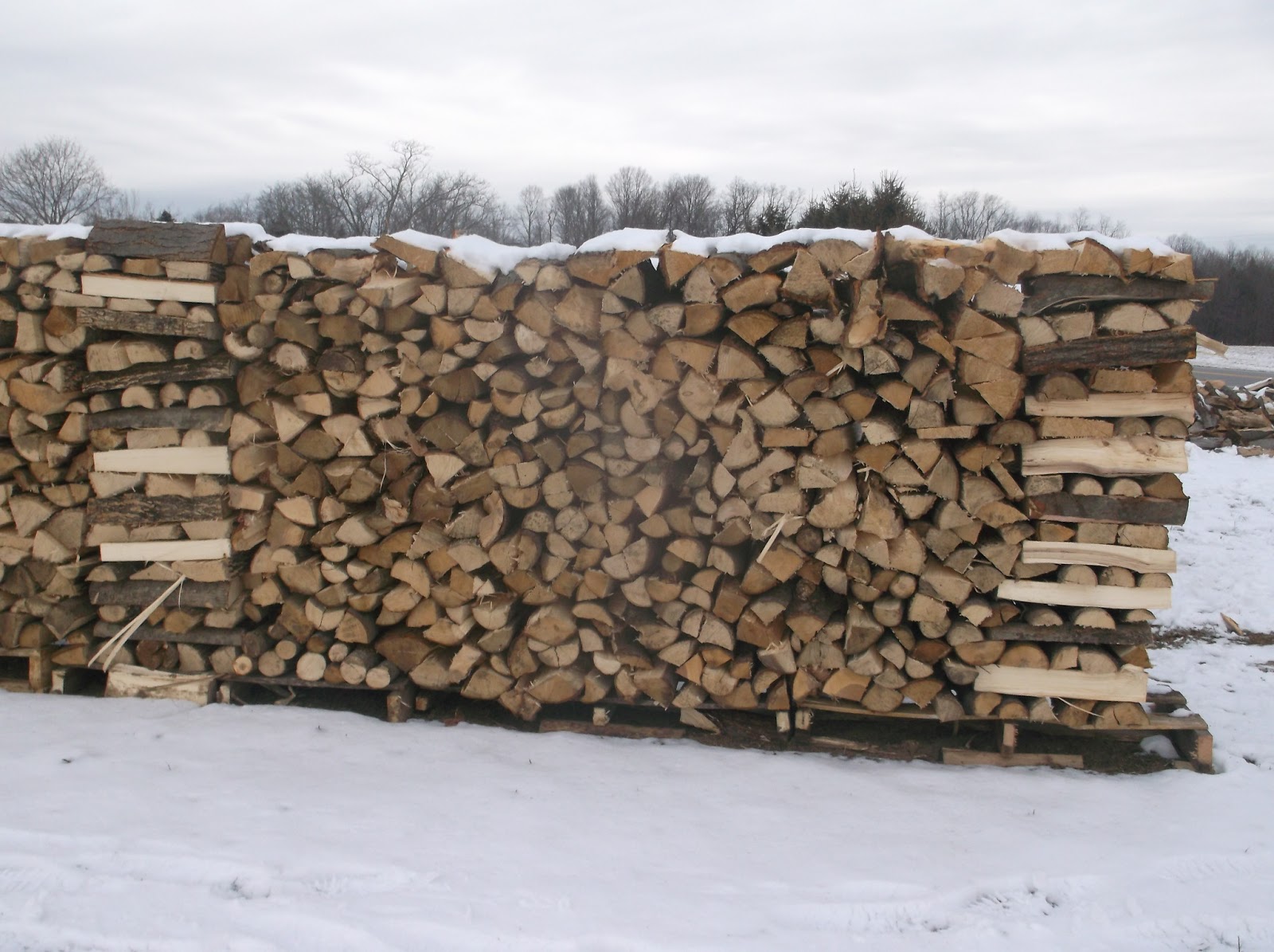 Bryk City Landscaping: Firewood