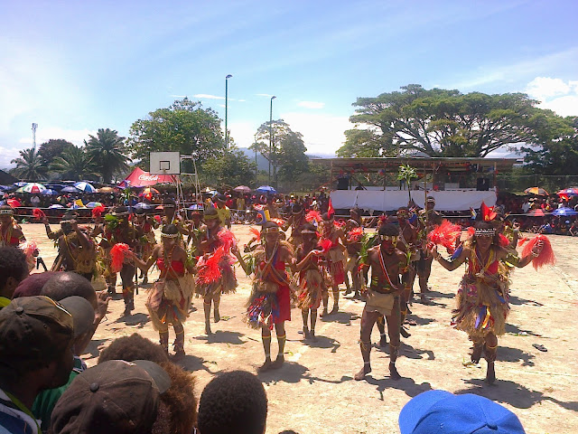 Manus Dancers - Papua New Guinea Culture Show