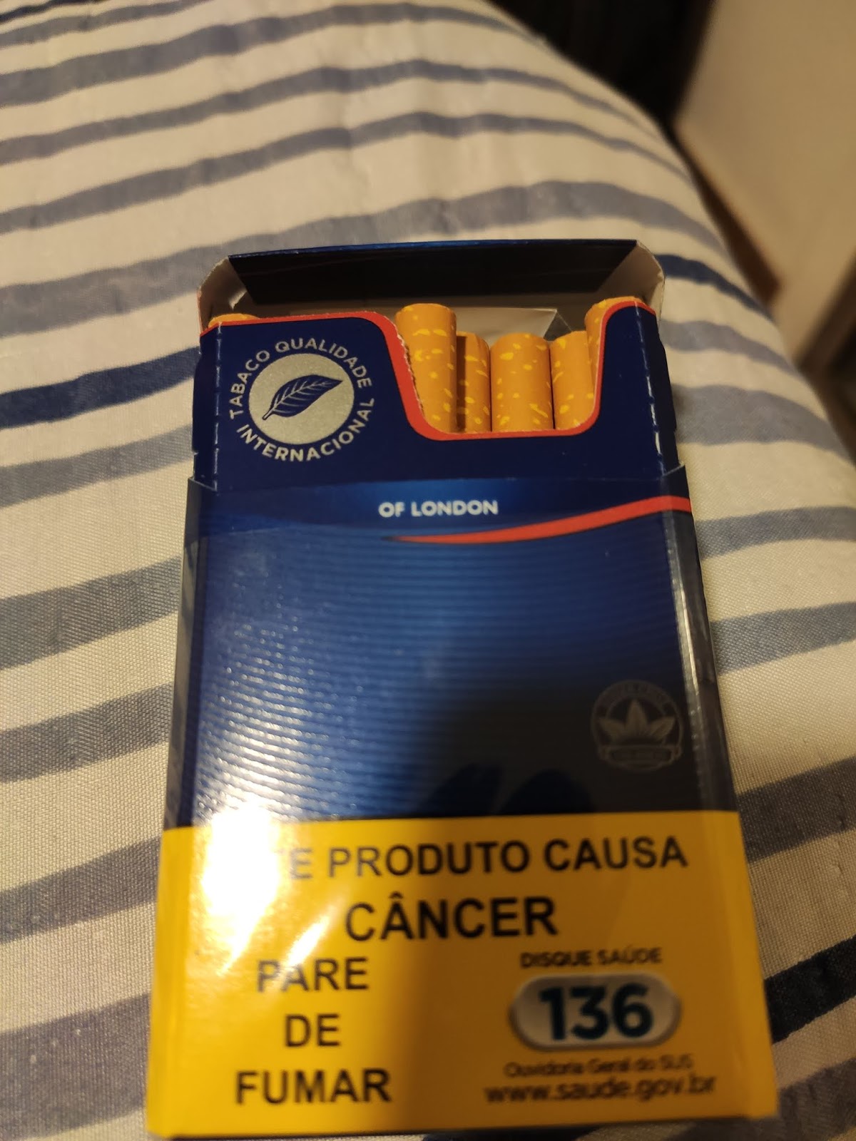 CIGARROS & CIGARROS : CHESTERFIELD ORIGINAL e ROTHMANS RED