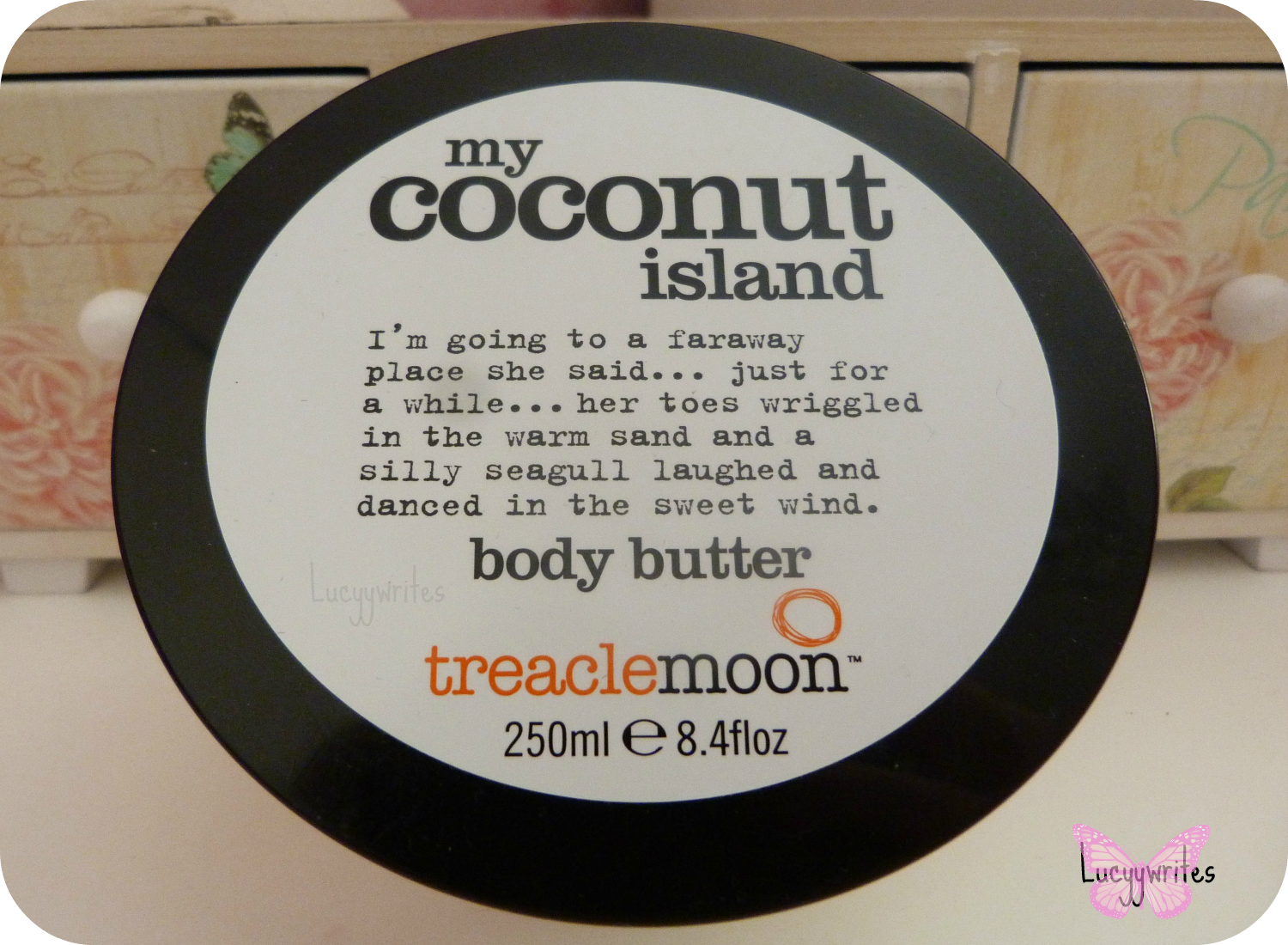My Coconut Island // Treacle Moon | Lucyy Writes