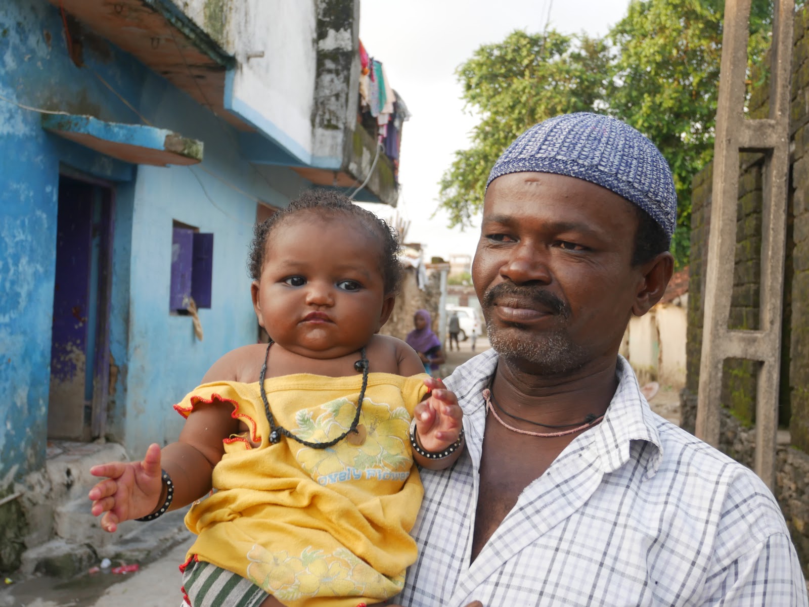 Adrian Yekkes: Jambur - An African Village In India