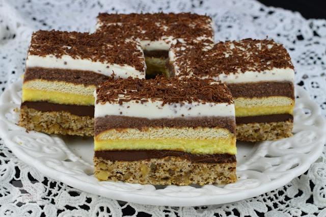 RETETE DE PRAJITURI - CAIETUL CU RETETE