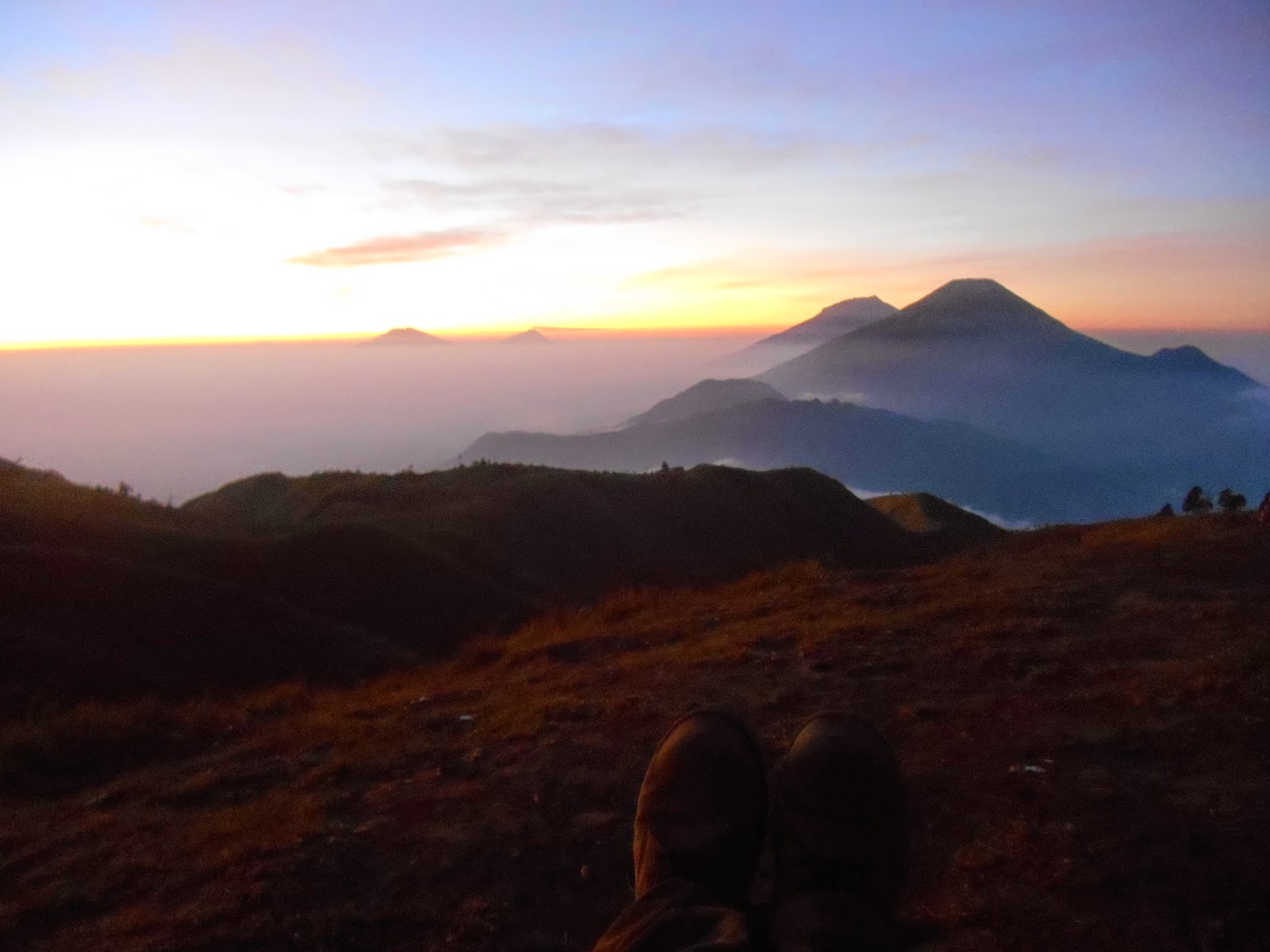 DONGENG MAS JUN KRIK: PENDAKIAN GN.PRAU VIA PATAK BANTENG