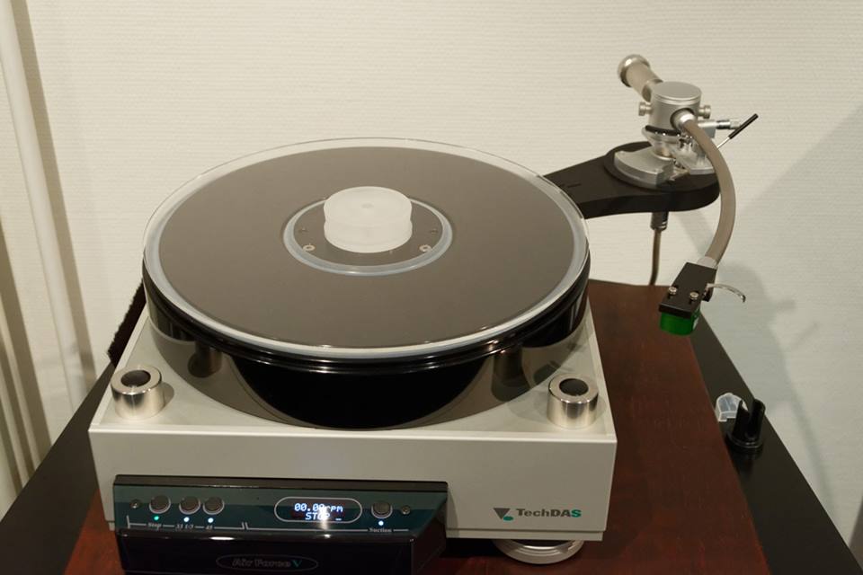 TECHDAS AIR FORCE V TURNTABLE INSTALLATION – Ultimate High-Fidelity