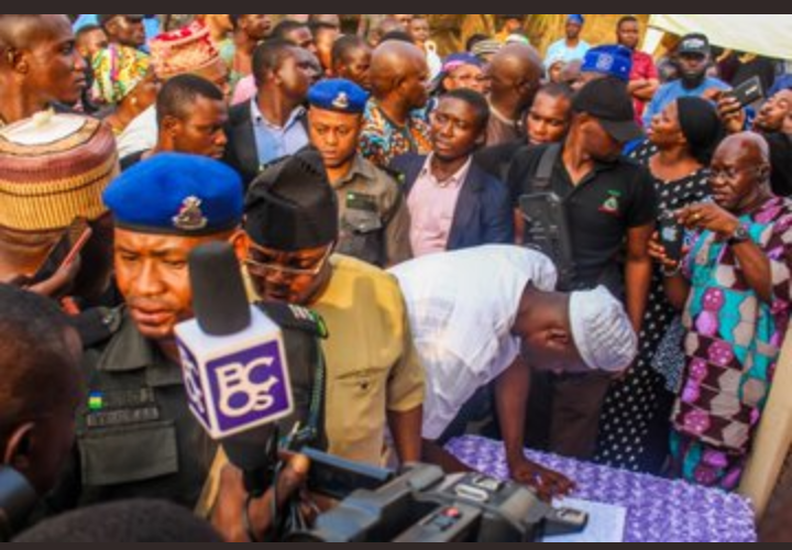 Governor-Elect Makinde Pay Condolence Visit To Temitope (Sugar) Family ...