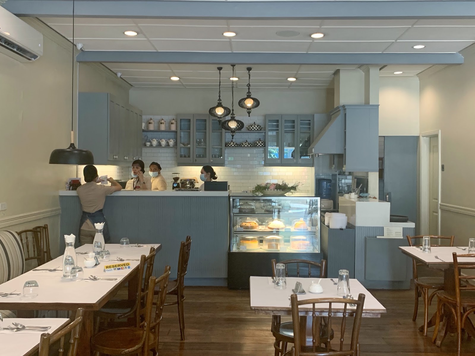 What Mary Loves: Breakfast at Angels' Kitchen