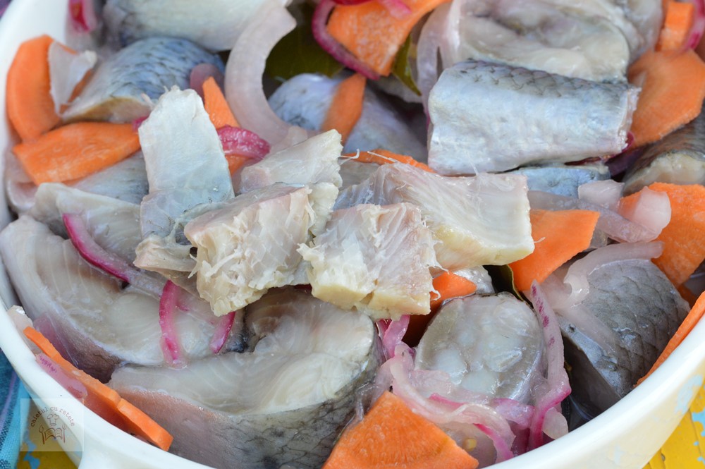 Scrumbie marinata rapid, la rece - CAIETUL CU RETETE