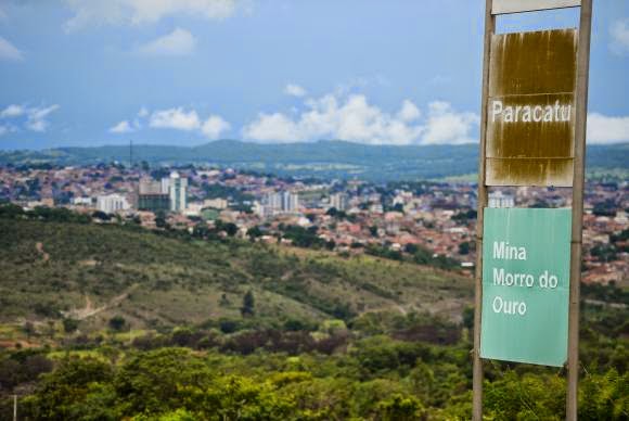 PARACATU: Expansão da maior mina de ouro do país assusta moradores ...