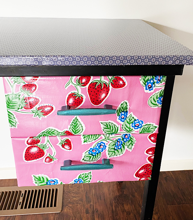 Jules Madden: Sewing Table DIY Furniture Upcycle