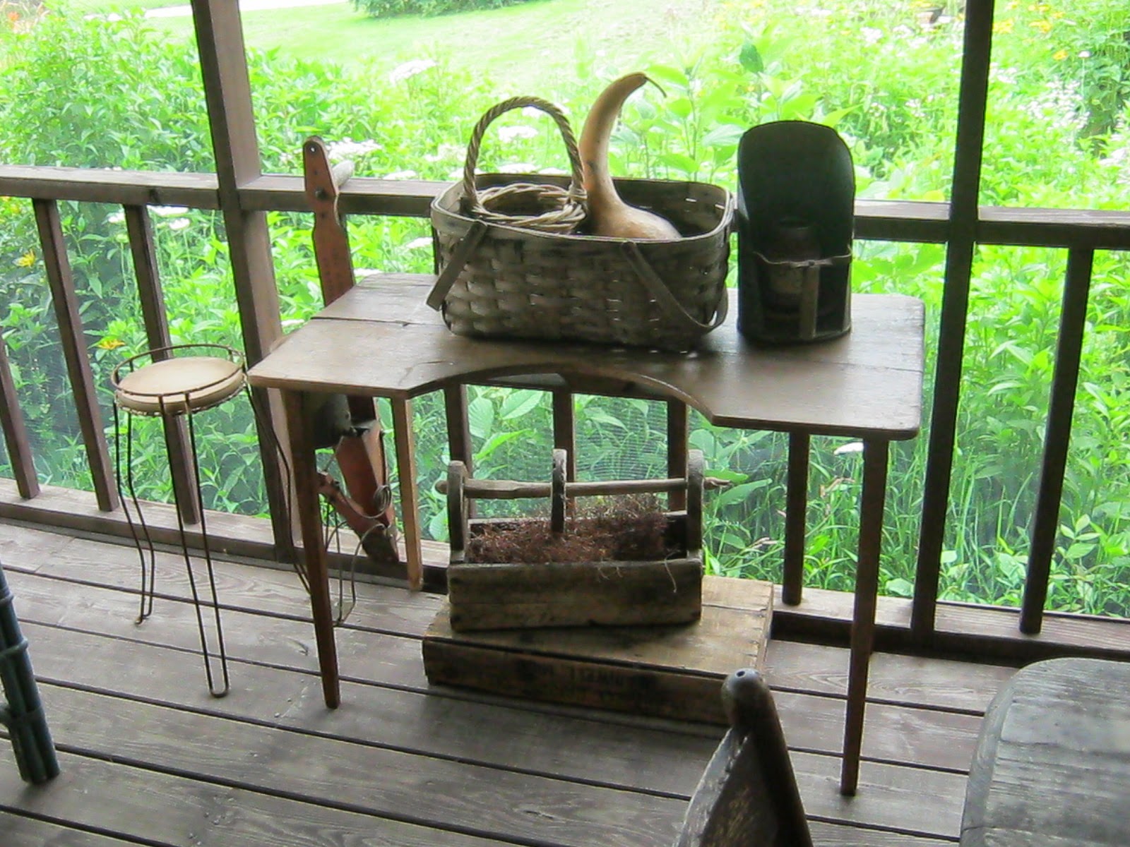 Primitive Passion Decorating: Some garage sale finds yesterday ...