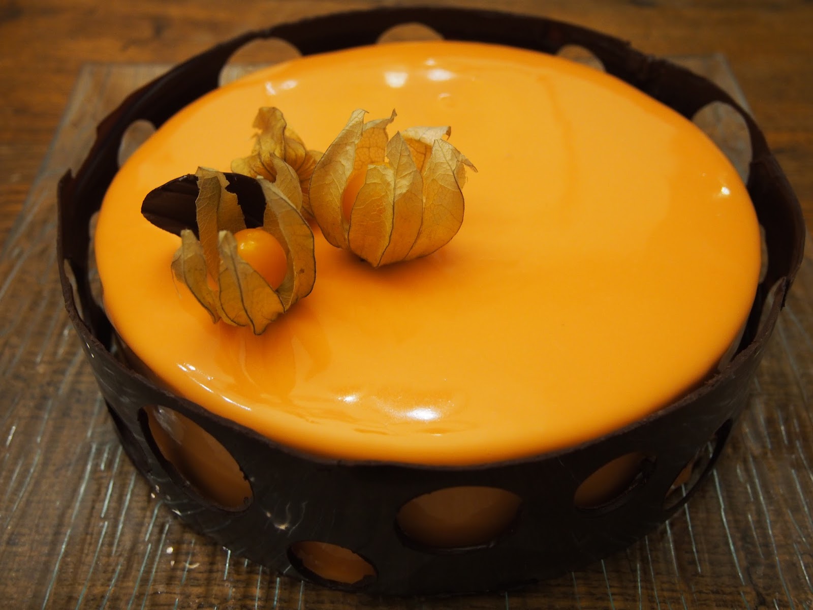 Entremet mangue, passion & vanille - Cuisine et patisserie