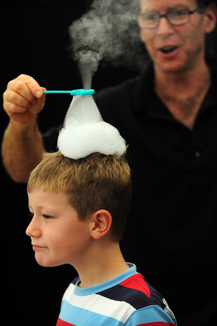 JAMPACKED LIFESTYLE: The Amazing Bubble Man makes his first ever visit ...