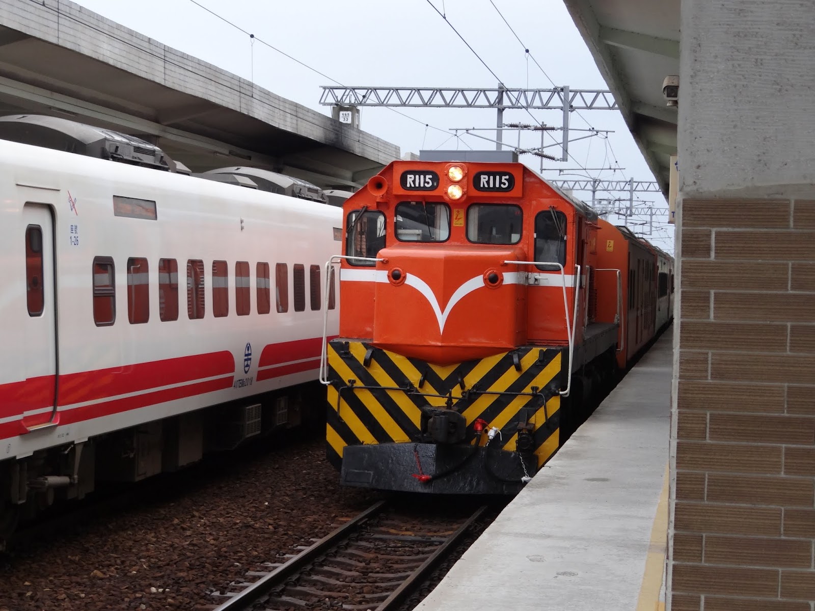 Blair's 鐵道攝影: R115柴電機車 / TRA R115 Diesel-electric Locomotive