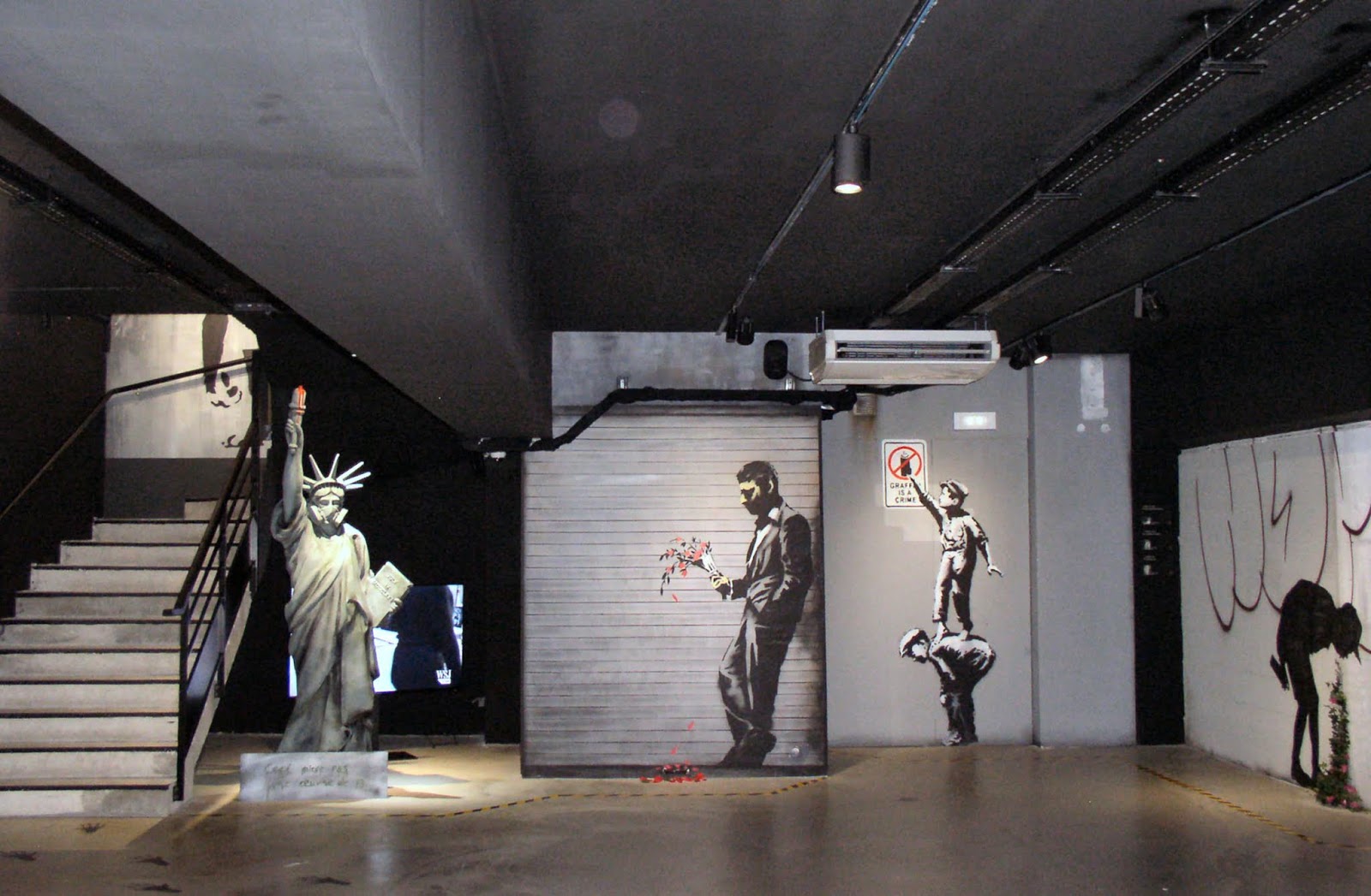 From Paris with Love: The Art of Banksy - Banksy in Paris