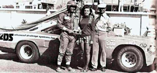 Midwest Racing Archives: 1972 - Iowa Driver Wins in Fair Finale