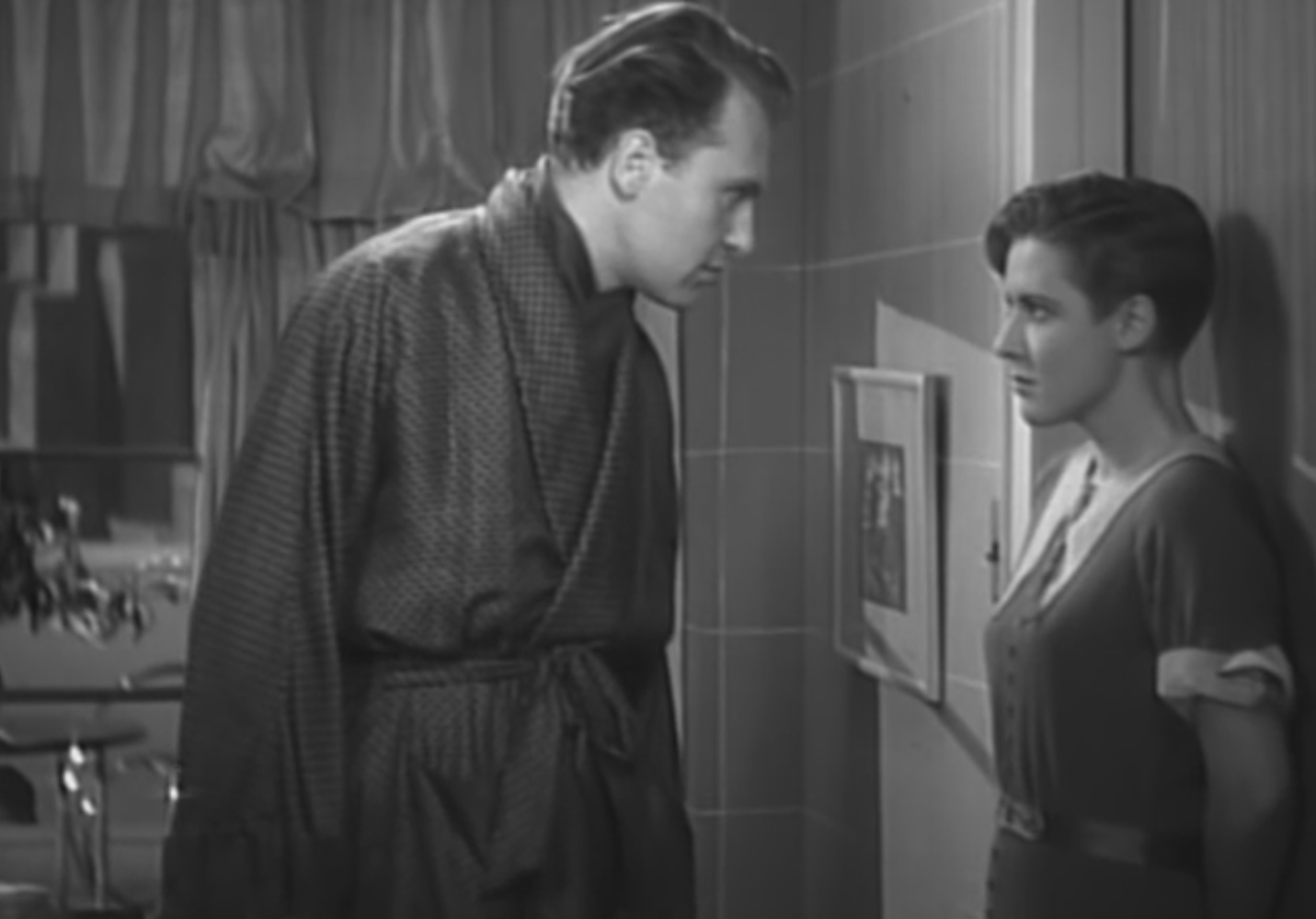 Blogging By Cinema-light: Parole Girl