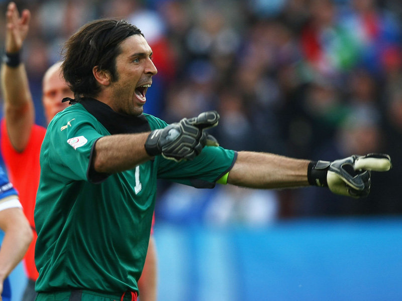 Gianluigi Buffon ~ Goalkeeper Wallpapers