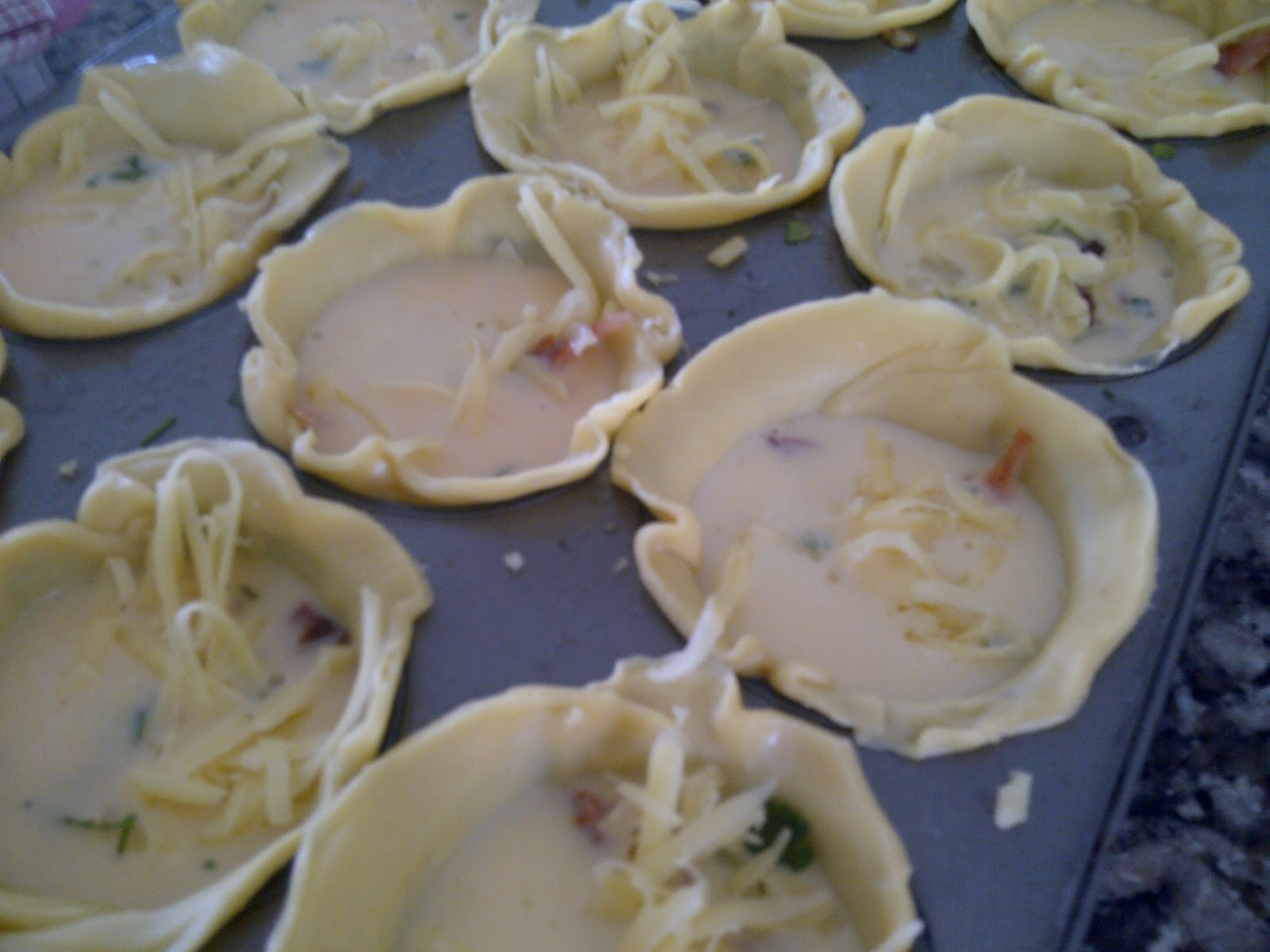 Pearls of Style: Plate Up. Mini Quiches