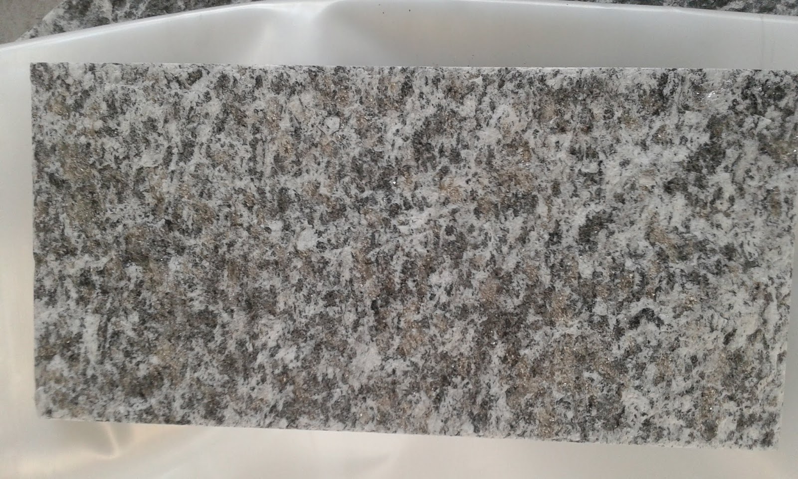 Serizzo per edilizia