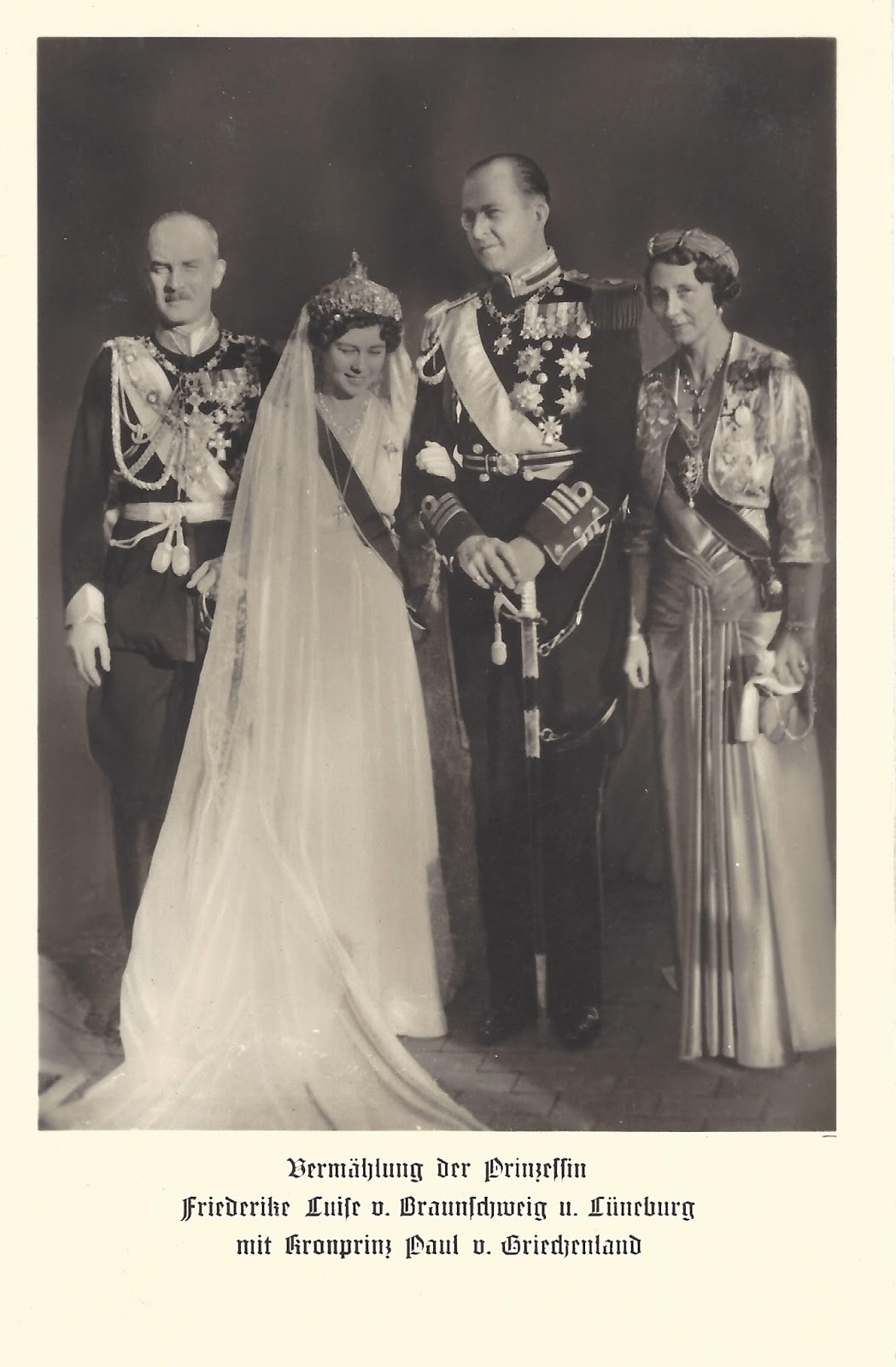 Royal Musings: Hanover brides and the Queen Charlotte's bridal crown