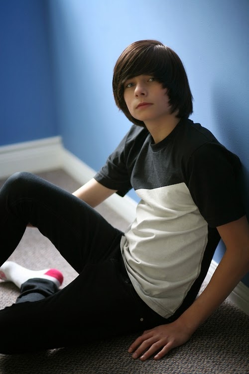 HANDSOME BOYS CLUB: Random Pretty Boys