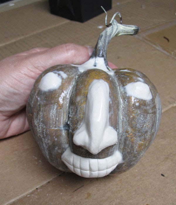 Sarah Ogren : A Paper Clay Pumpkin Face Tutorial