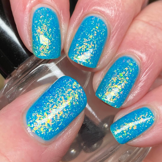 Canadian Nail Fanatic: Blue Shells