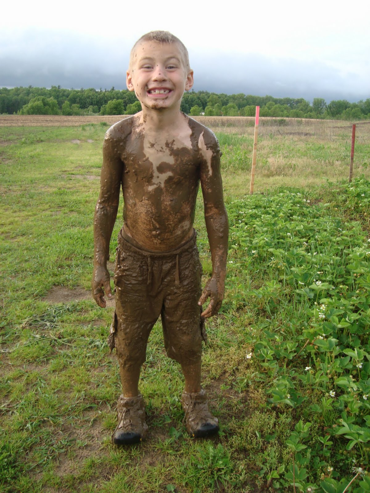 Life with four boys...coffee please!: Mud