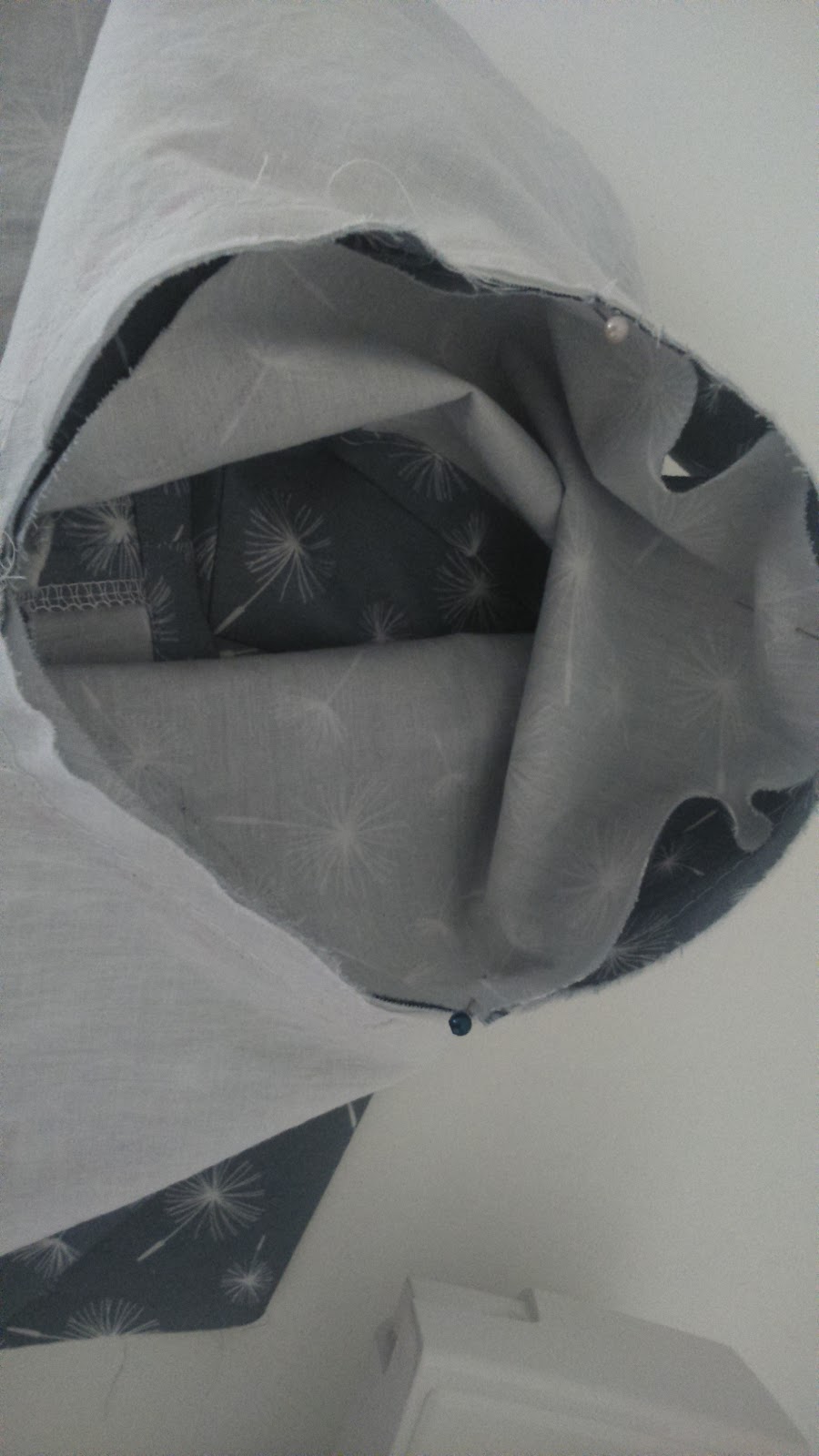 The Stylish Stitcher: Setting in sleeves. How do you do it?