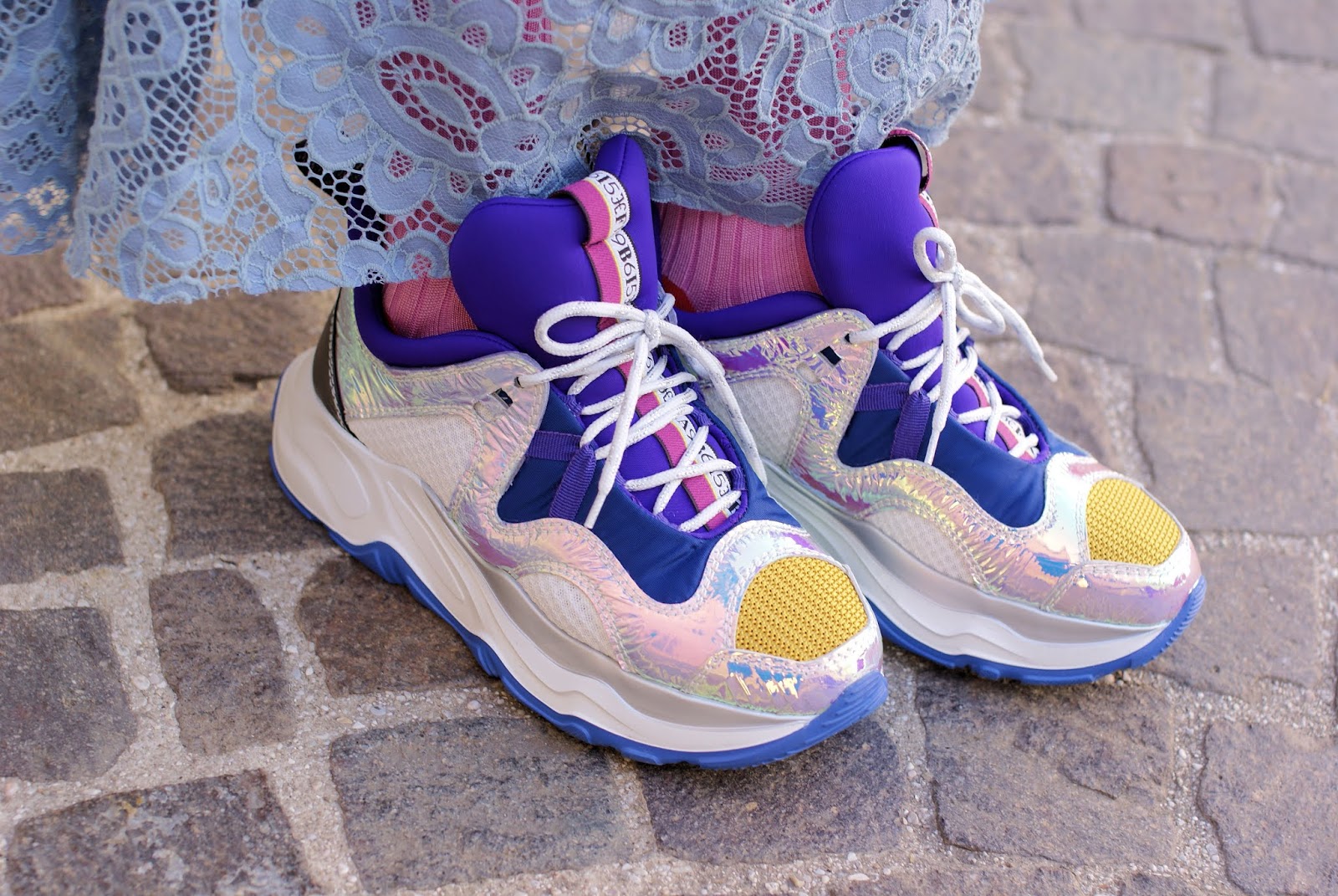 Lace maxi skirt and chunky Maxi sneakers | Fashion and Cookies ...