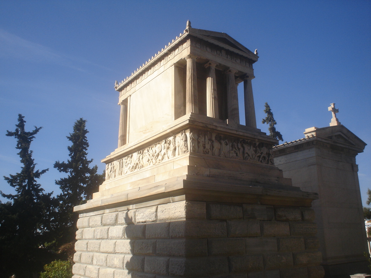 Athens First Cemetery in English: Ancient Greece in the Cemetery