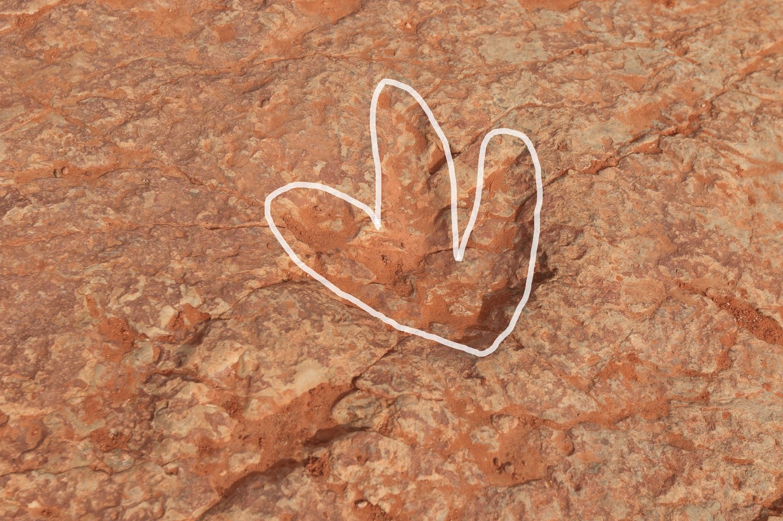 gjhikes.com: Dino Cliffs Tracksite